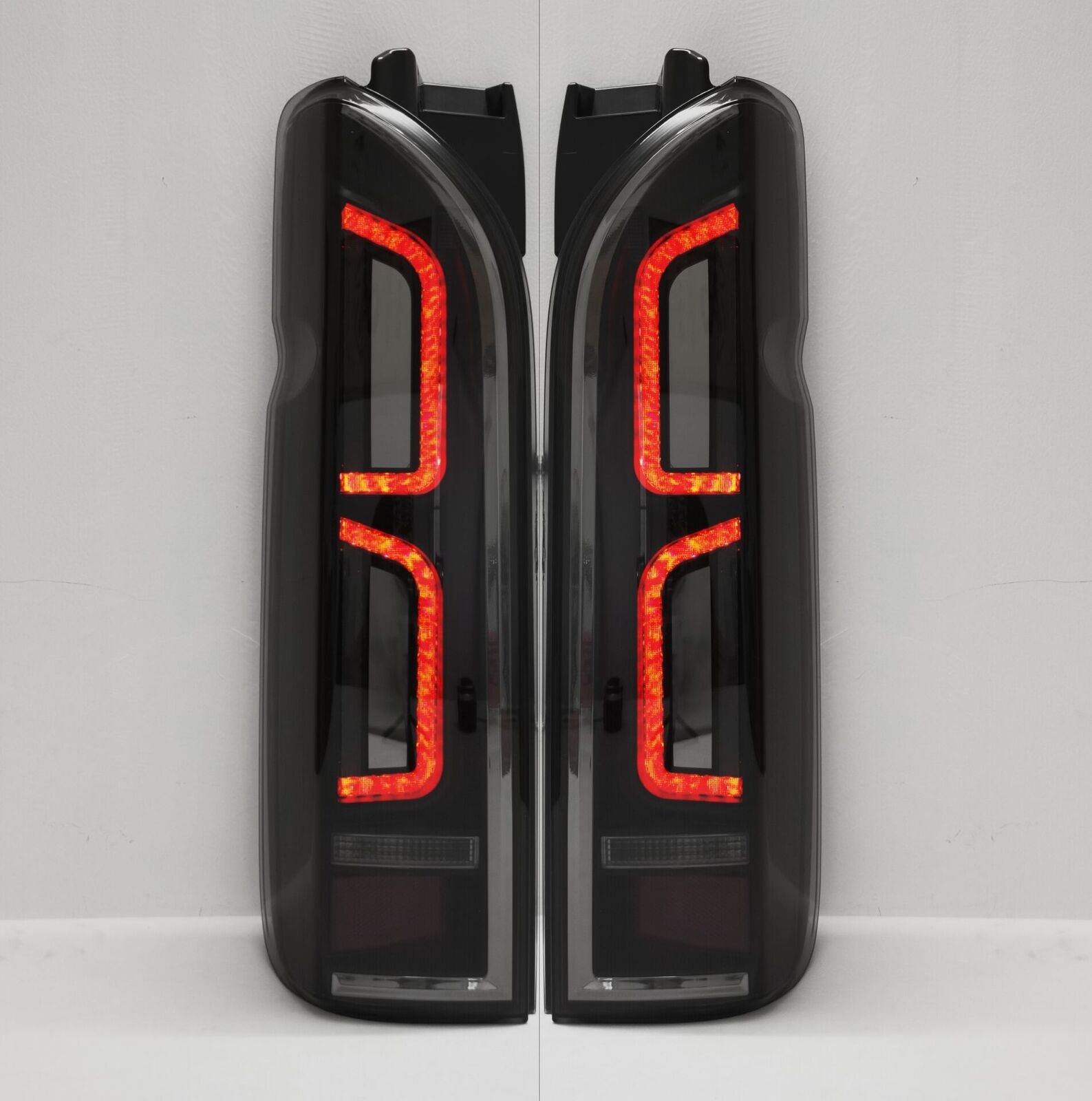 TOYOTA HIACE 2004 - 2018 Full LED Tail Lights *NEW STYLE* – XRacing ...