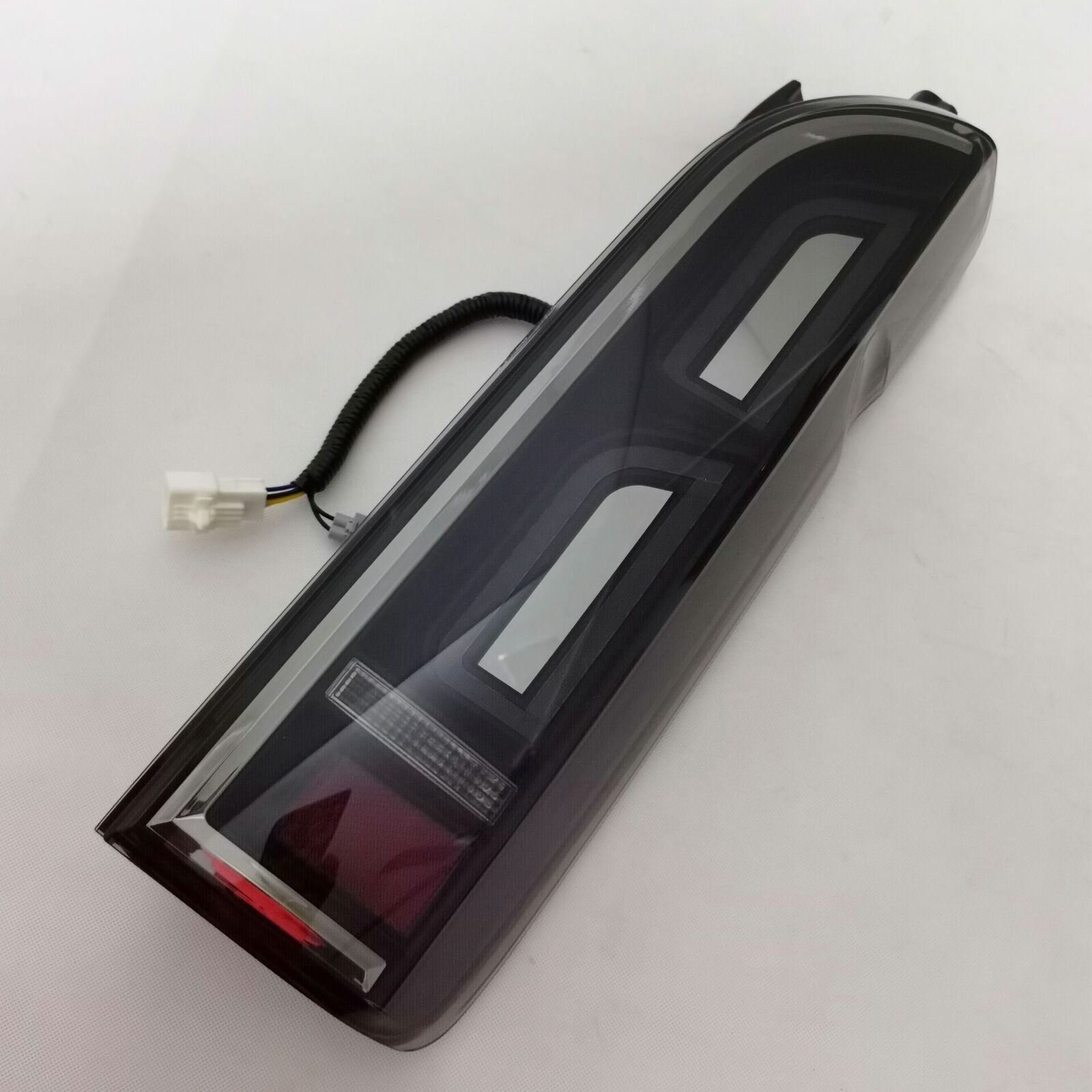TOYOTA HIACE 2004 - 2018 Full LED Tail Lights *NEW STYLE* – XRacing ...